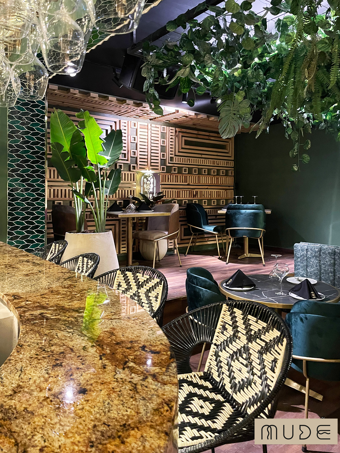 Diseño y ejecución Restaurante Tematico – Mude Arquitectura