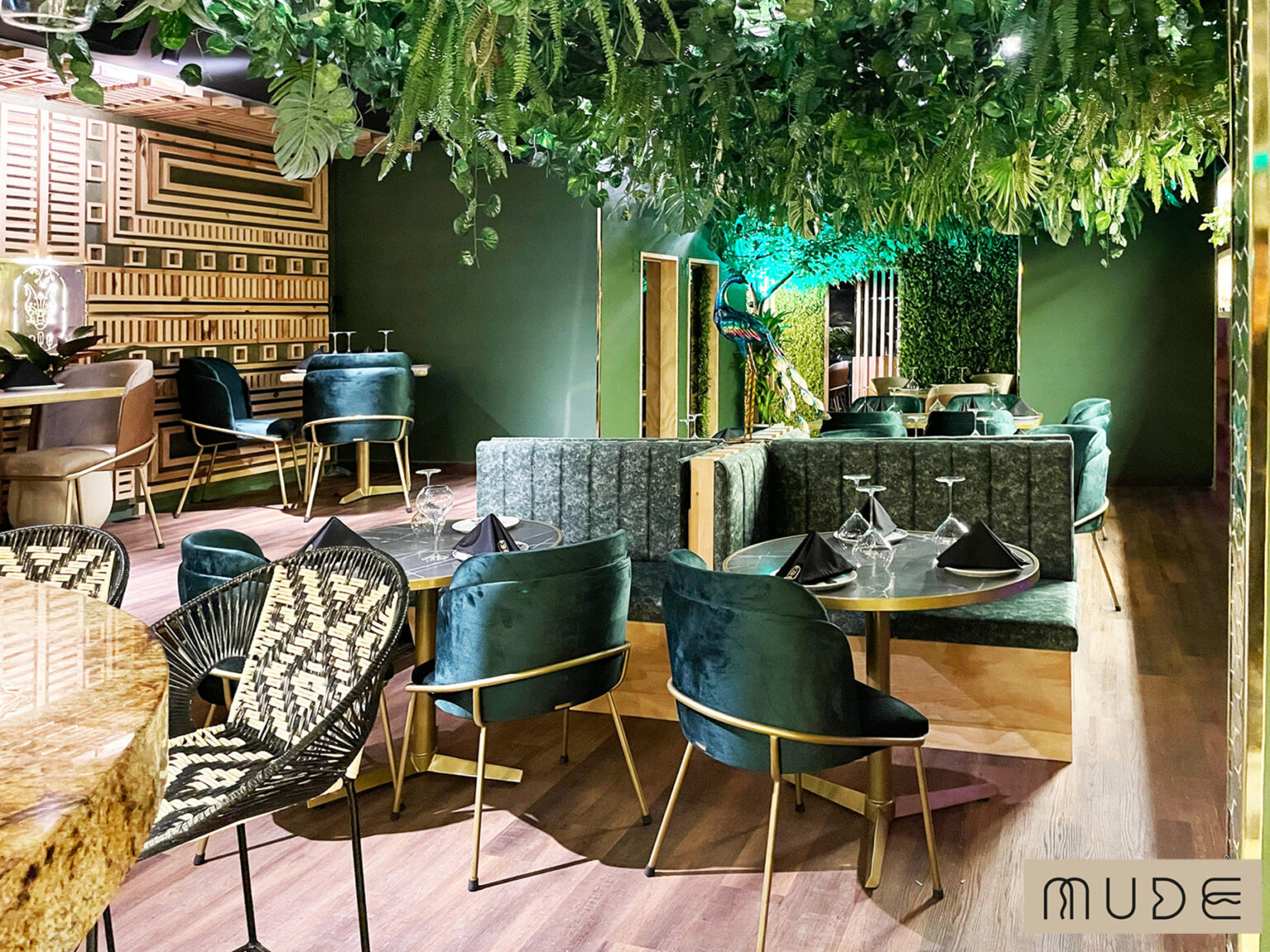 Diseño y ejecución Restaurante Tematico – Mude Arquitectura